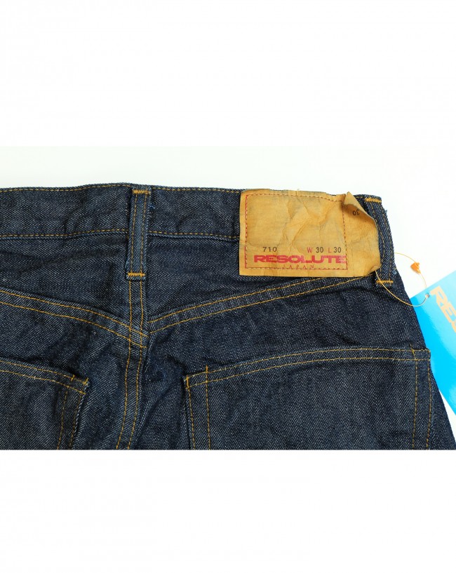 RESOLUTE 710 - RESOLUTE - ยี่ห้อ